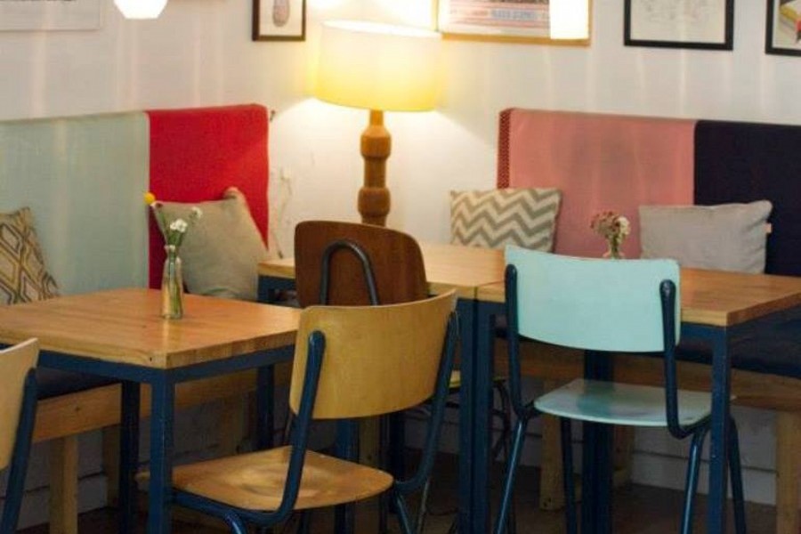 StudyQA — 8 cozy cafes in Barcelona